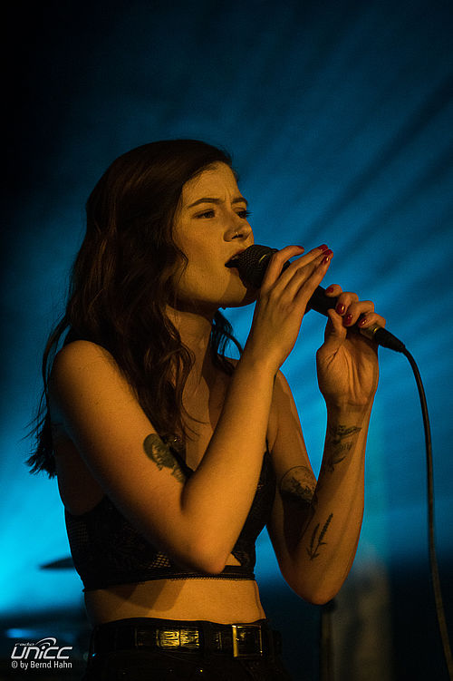 Radio UNiCC - Madeline Juno auf "Was bleibt"-Tour in der Dresdner Neustadt